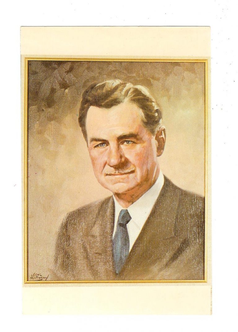 Postcard. Lowell Thomas portrait by Gene Anthony. On display at Garst ...